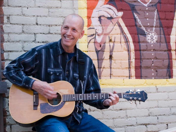 Alum Helps Another Grad in Hope House Fundraiser | Old Dominion University